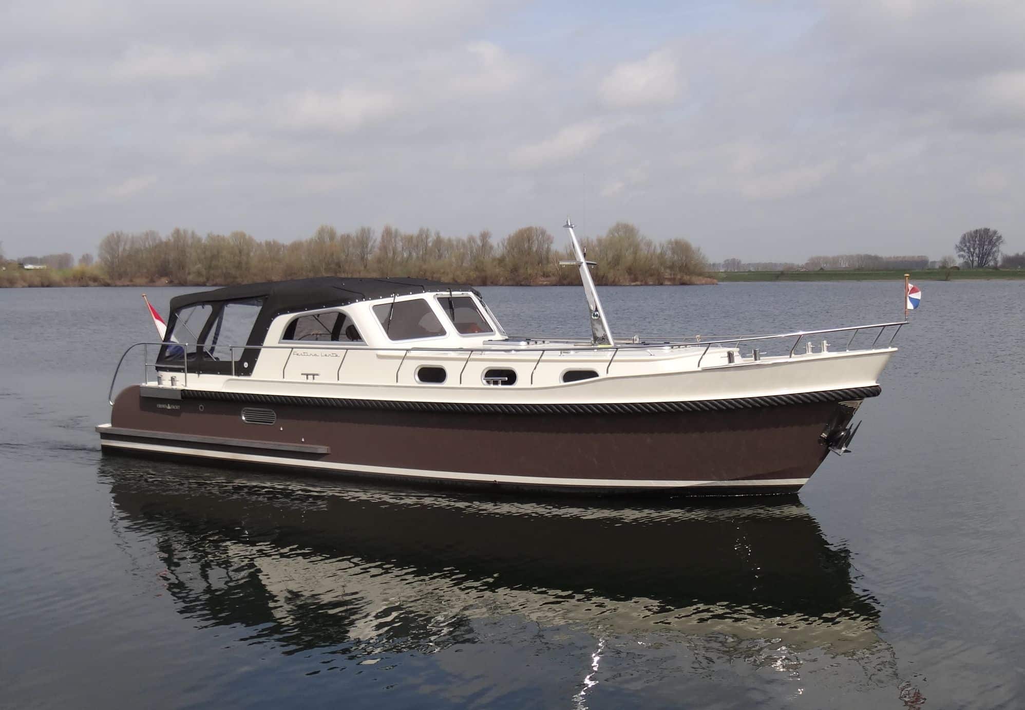 Motorboot kopen | Zo werkt het | Jachtmakelaardij de Maas